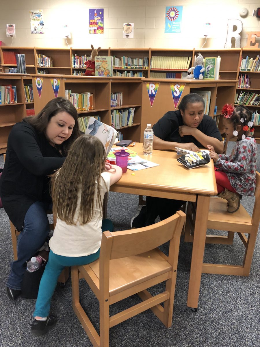 Clinton Park hosts Parent Academy for pre-k parents - The Clinton Courier
