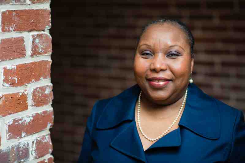 Laurie Lawson Named Distinguished Lecturer for College of Arts and ...