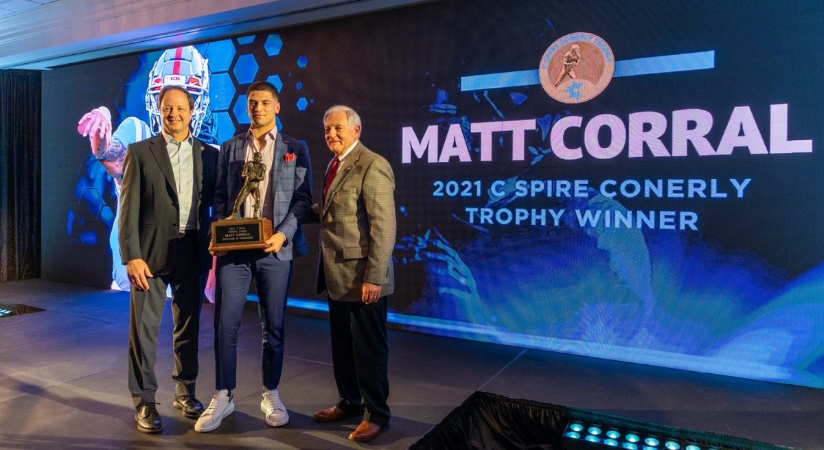 Matt Corral wins 2021 C Spire Conerly Trophy as best college football ...
