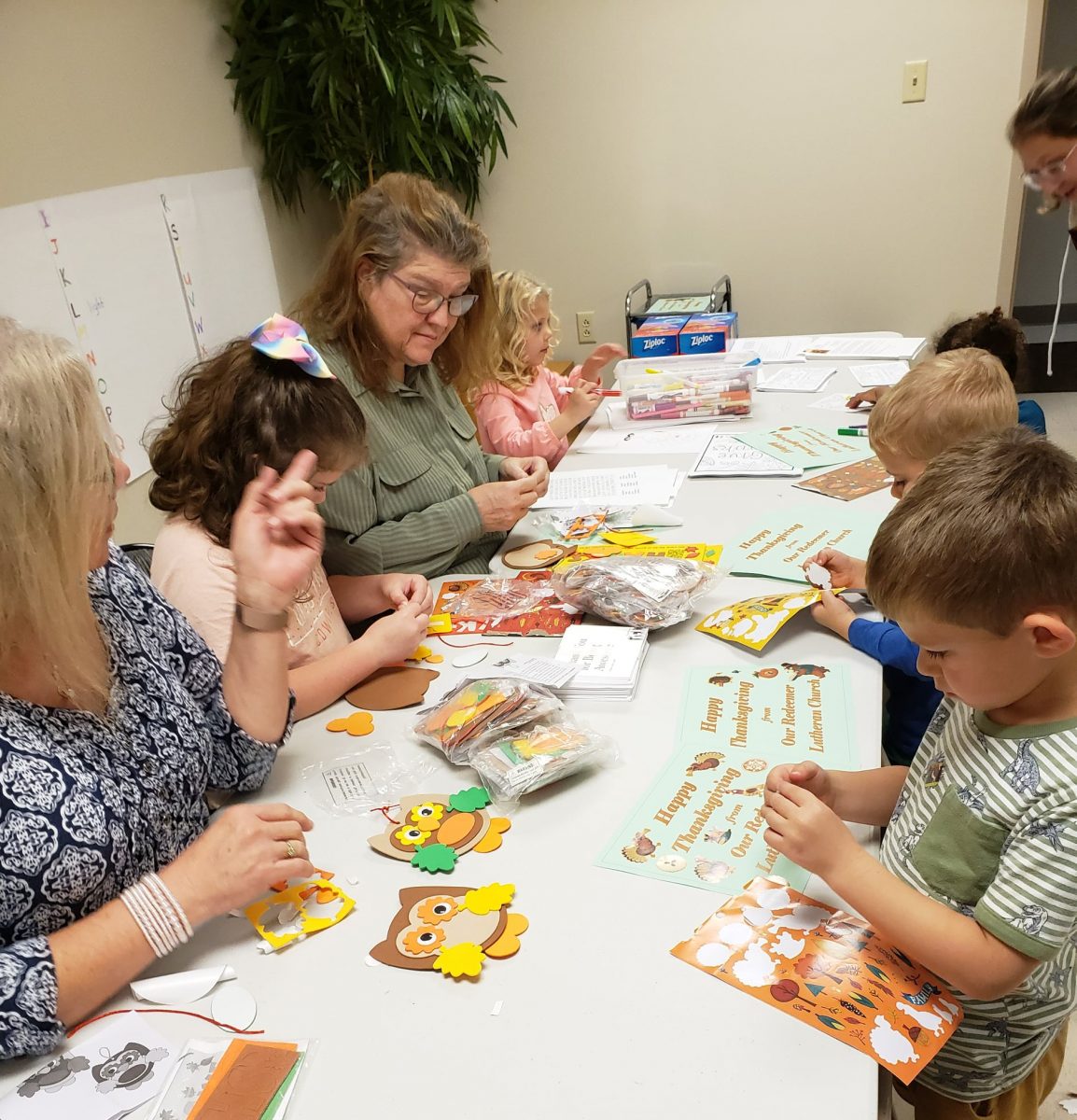 Local congregation prepares meal boxes - The Clinton Courier