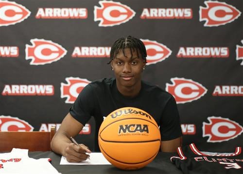 Hughes and Michael-Neal sign with MS Colleges - The Clinton Courier