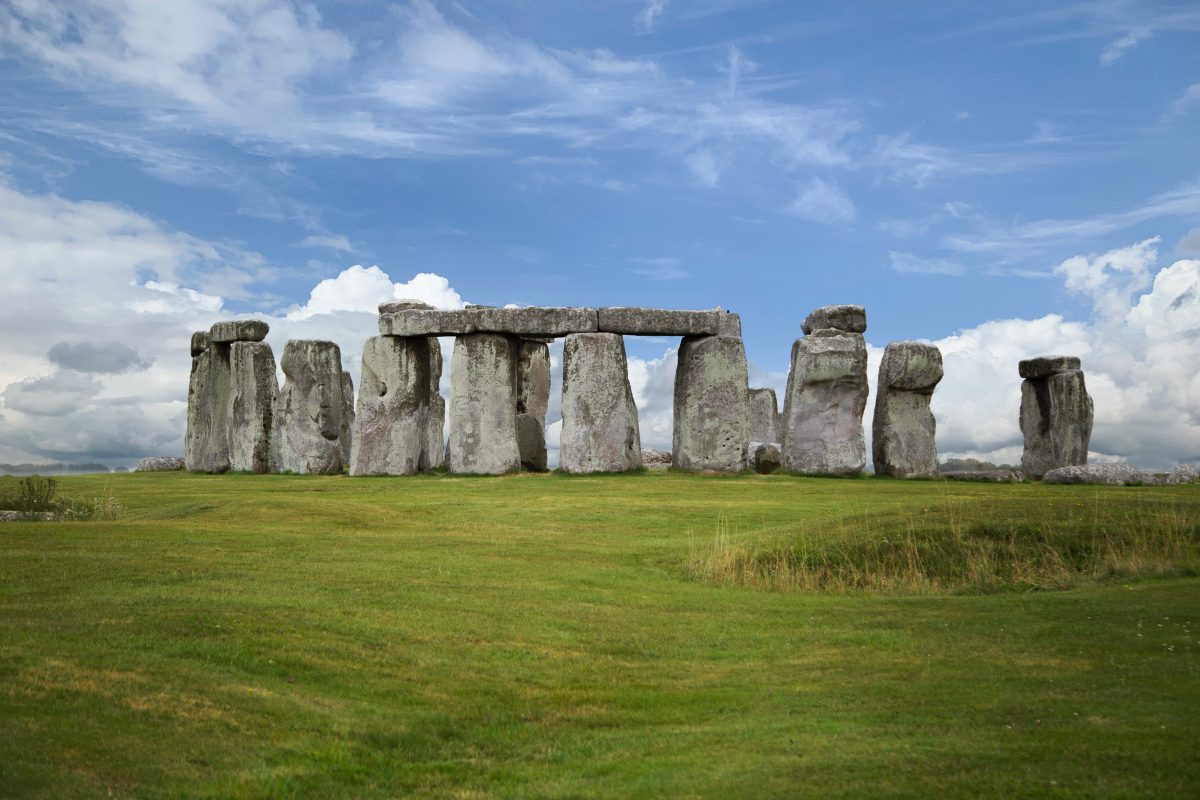 Have a Pain-Free Experience When Visiting the Stonehenge with These ...