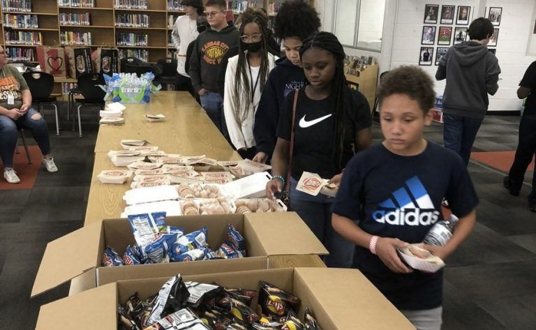 CJHS celebrates honor roll students - The Clinton Courier