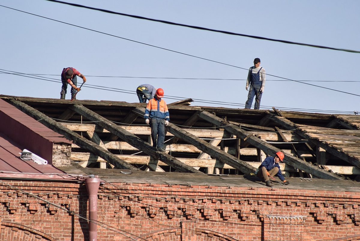 Home Maintenance Tips: How to Properly Fix Your Roof - The Clinton Courier