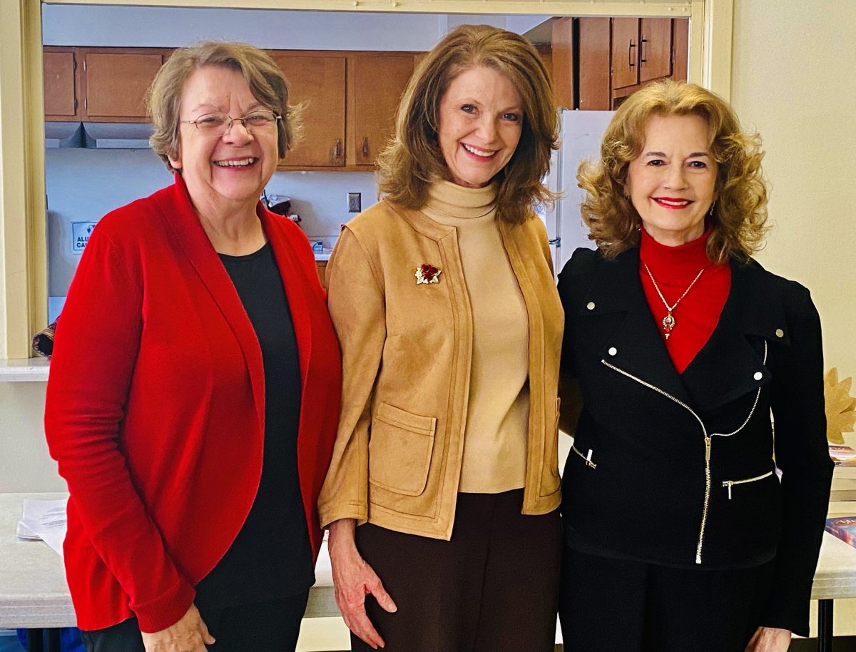 Loome named Red Rose Award Recipient - The Clinton Courier