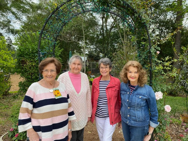 Special meetings close garden club year - The Clinton Courier