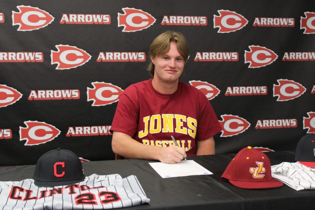 Seiter signs to play baseball at Jones Junior College & Price signs ...