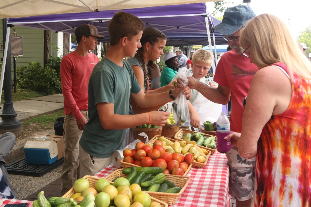 Fresh at Five back on brick streets June 4 - The Clinton Courier