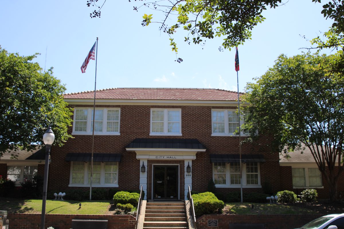 Taxes stay the same under Clinton’s new budget - The Clinton Courier