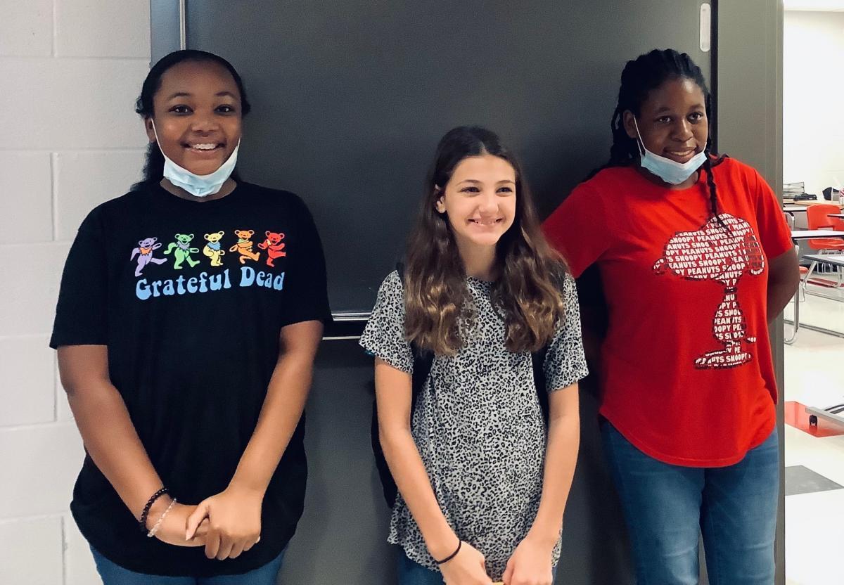 Lovett students recognize Red Ribbon Week - The Clinton Courier