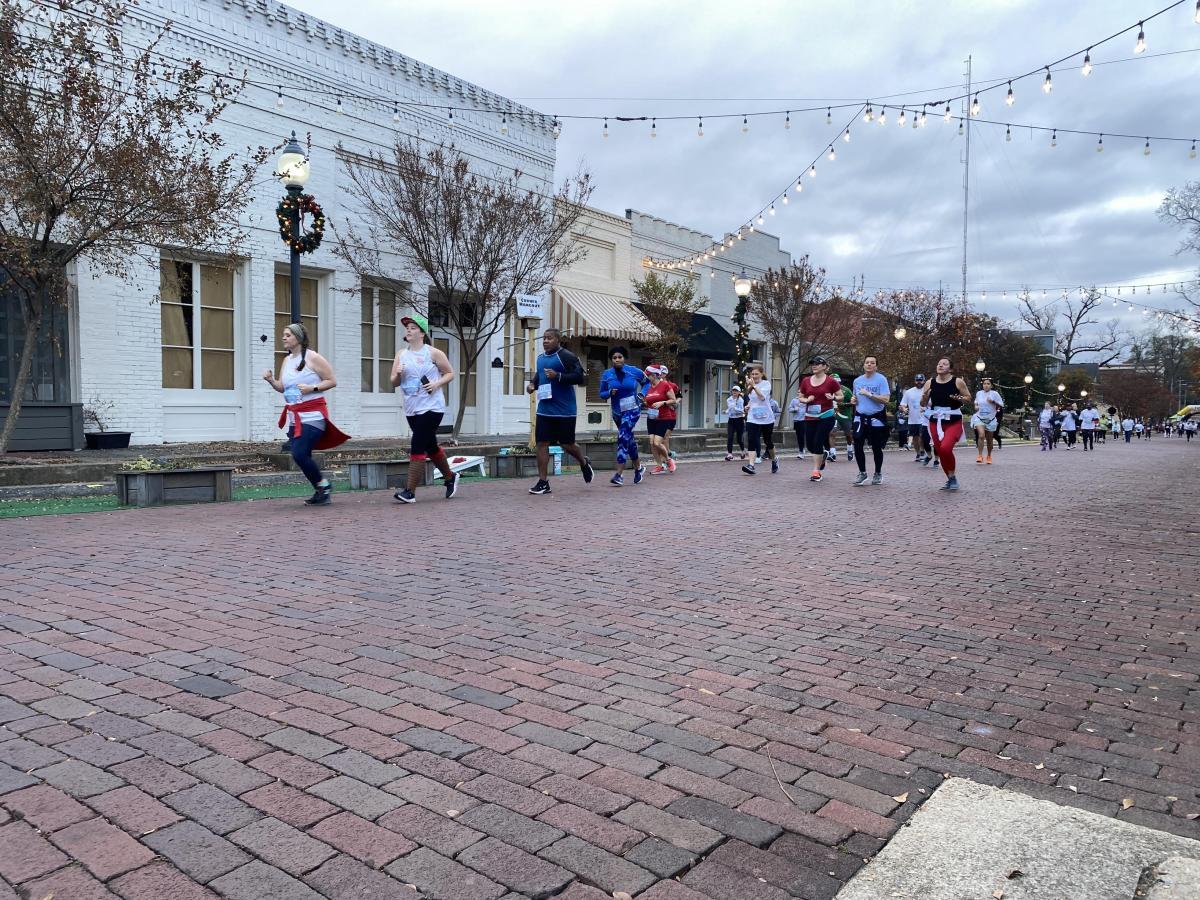 Yule Run Winners Announced - The Clinton Courier
