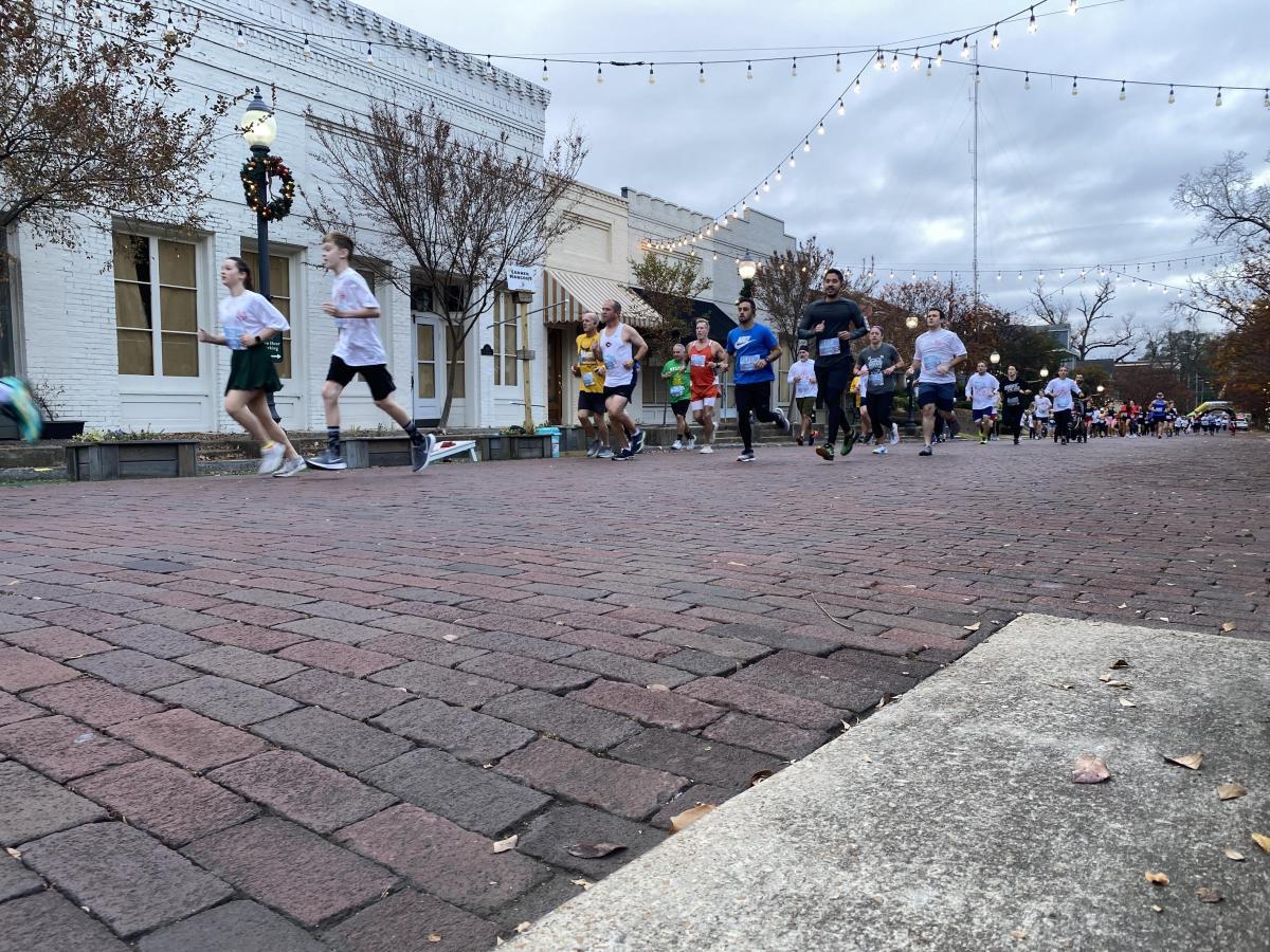 Yule Run Winners Announced - The Clinton Courier